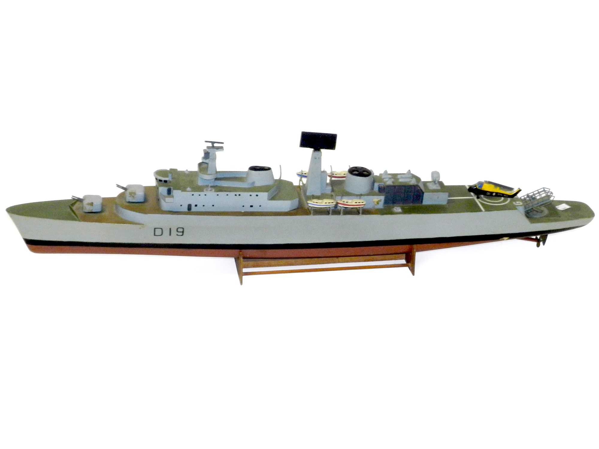 Lot 606 - Scale Radio Controllable model of HMS