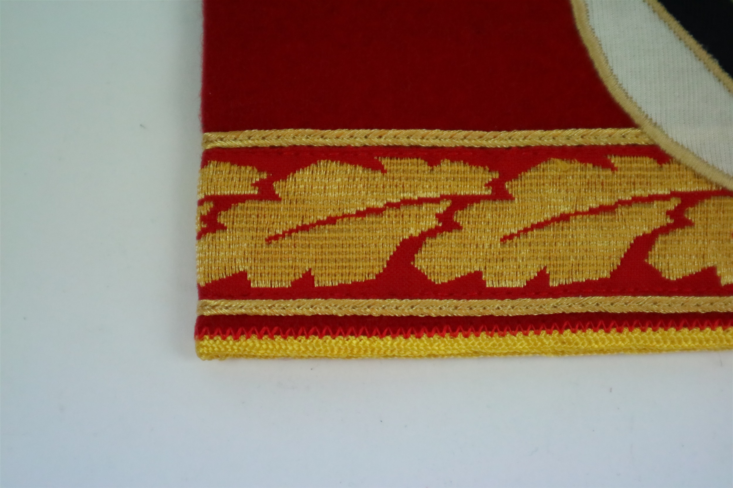 Lot 415 - A reproduction NSDAP Reichs armband