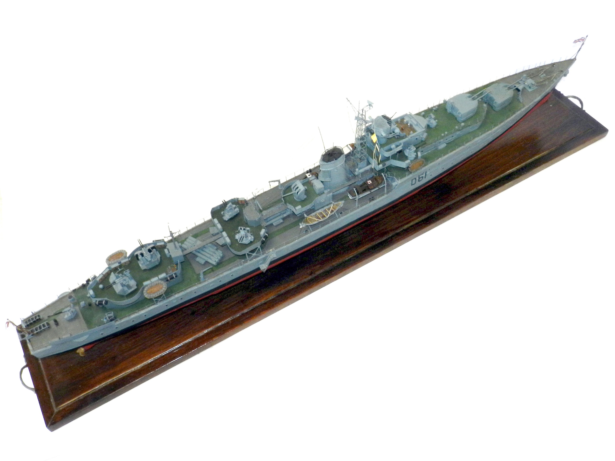 Lot 609 - HMS Barfleur 1/96 scale Battle Class