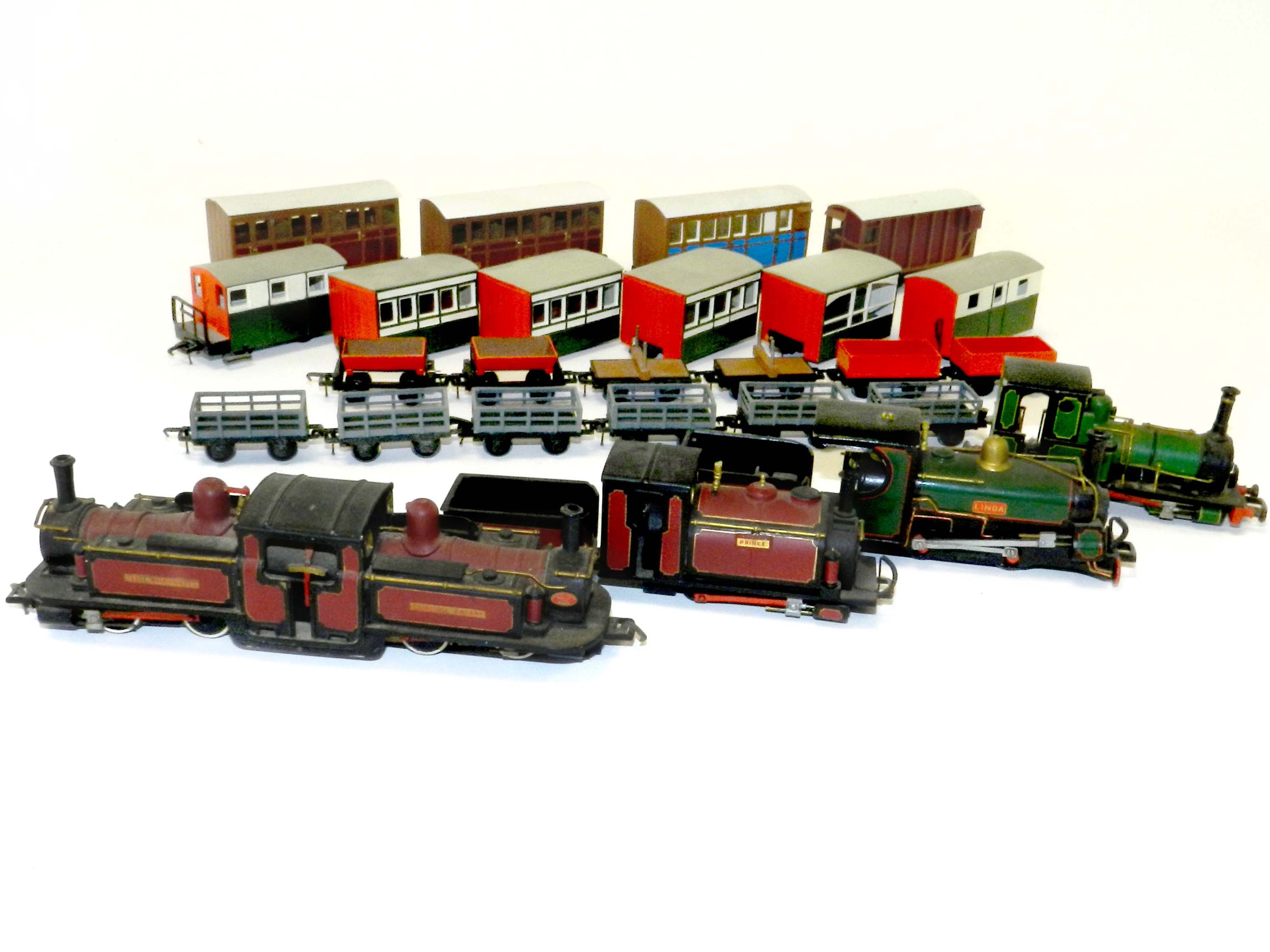 Lot 782 - Kit Built OO9 Narrow Gauge locos, coaches