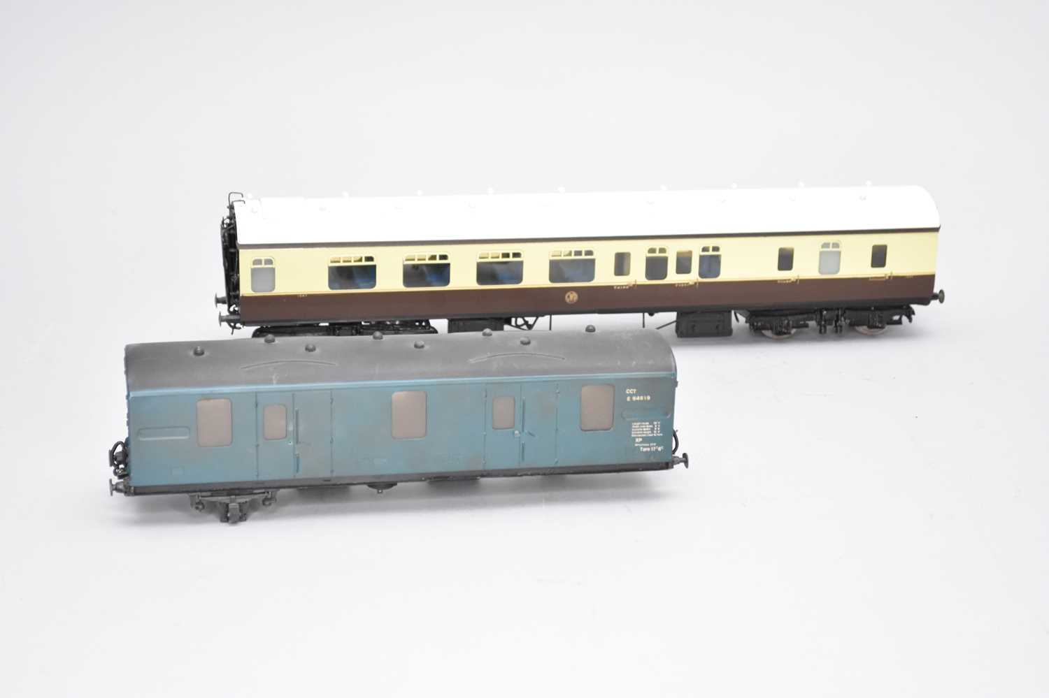 An E.K.Models-type, O-gauge, scale model, GWR passenger carriage | Barnebys