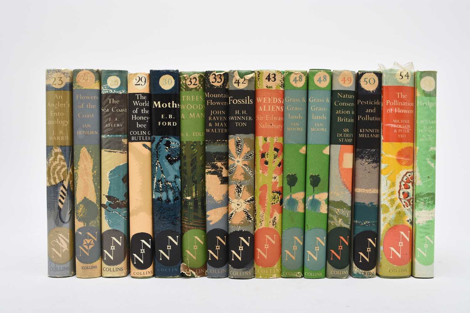 Lot 21 - COLLINS NEW NATRUALIST, 15 books (box)
