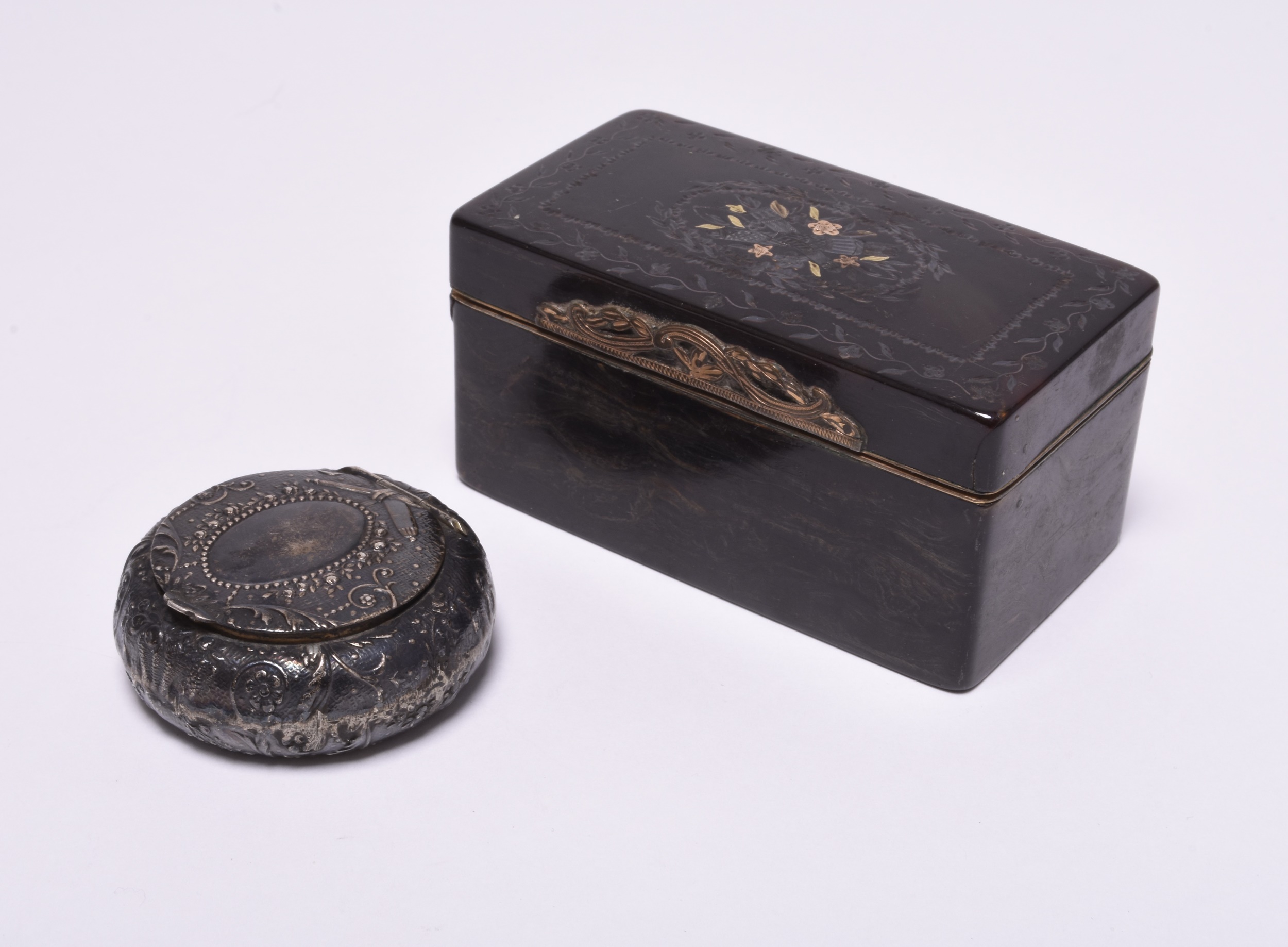 Lot 167 - A tortoiseshell and pique work box and a