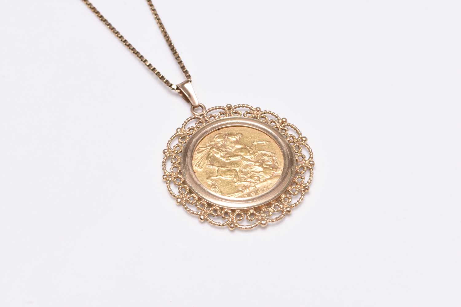 Lot 65 - An Edward VII sovereign pendant on 9ct gold